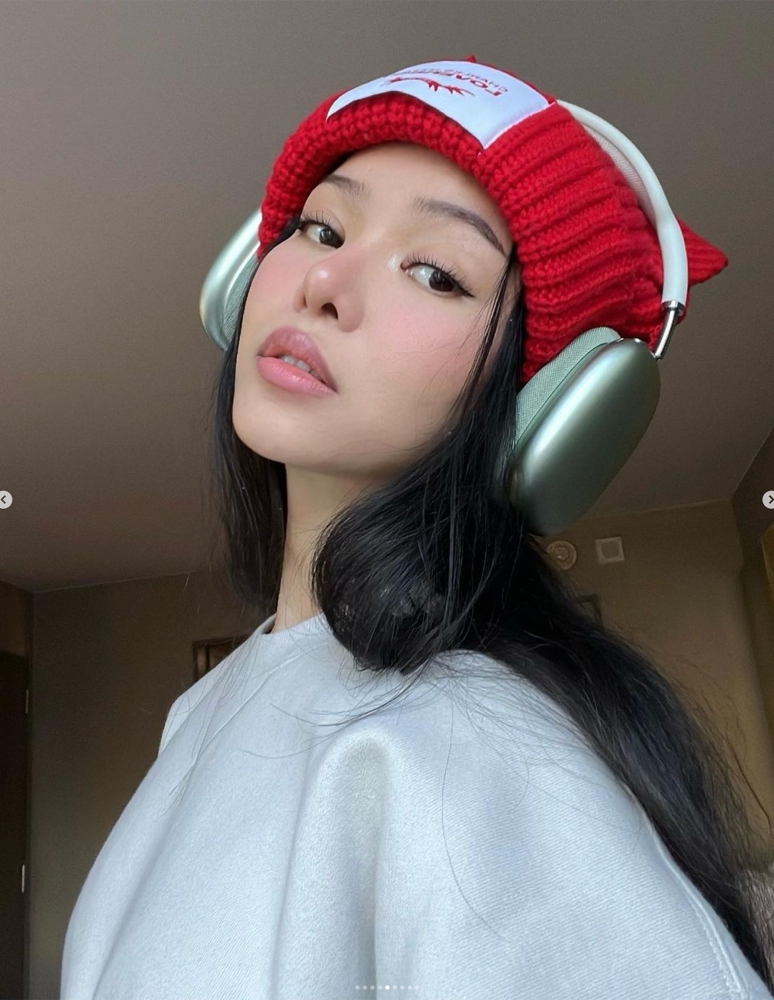 Bella Poarch - Sexy Cosplay Babes